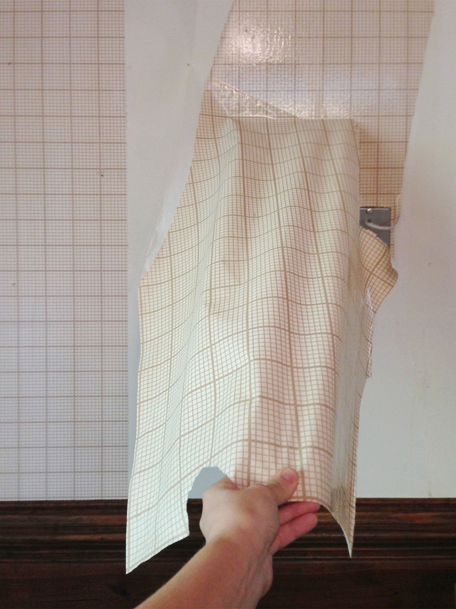 How To Remove Wallpaper: 4 Proven Methods - Madcity Home Improvement